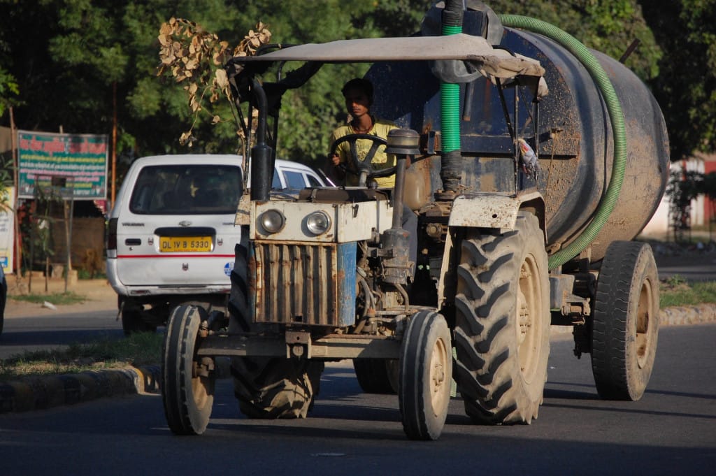 Another tractor – Hillfamily dot net